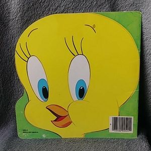 Warner Bros. | Other | Vintage 976 The Tweety Book Golden Shape Book ...